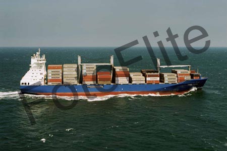 Container Ship: Maersk Curitiba