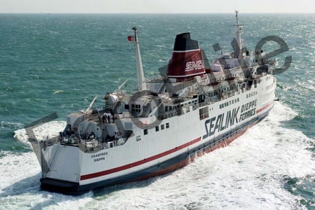 Passenger and Vehicle Ferry: Chartres